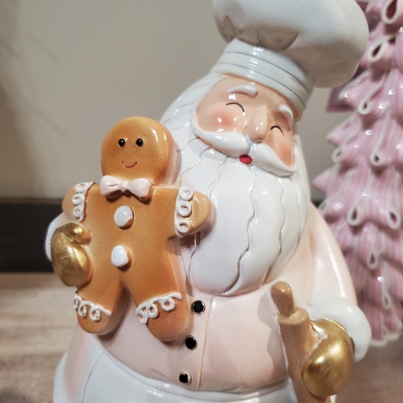 Peppermint Square | Holiday | Gingerbread Bakery Santanwt | Poshmark